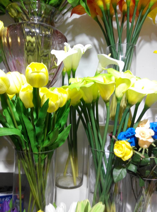 Guangzhou Wanling Square-The Simulation Flowers Market | Synotrip